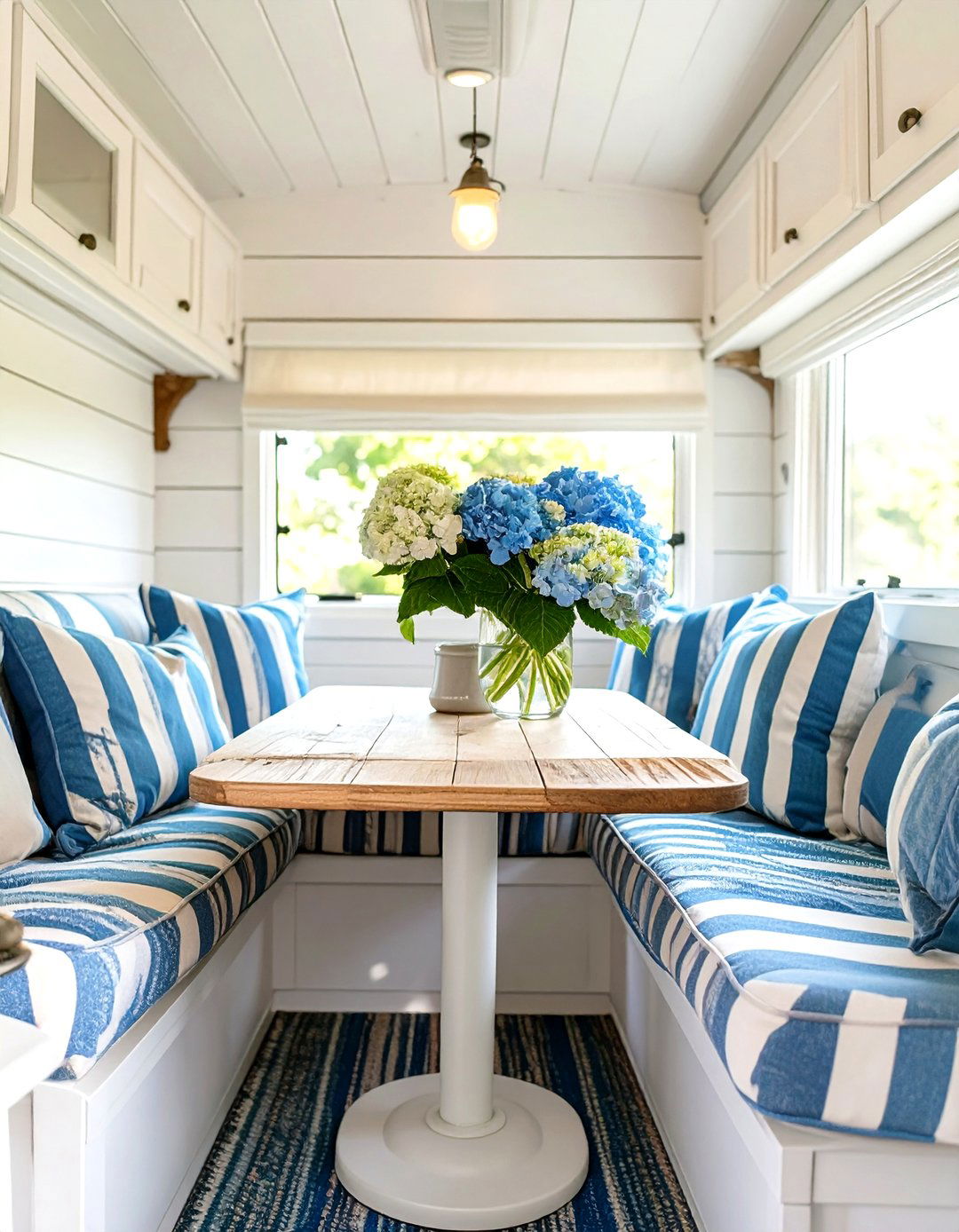 30 RV Interior Design Ideas for a Cozy Mobile Home - We Love Home Blog