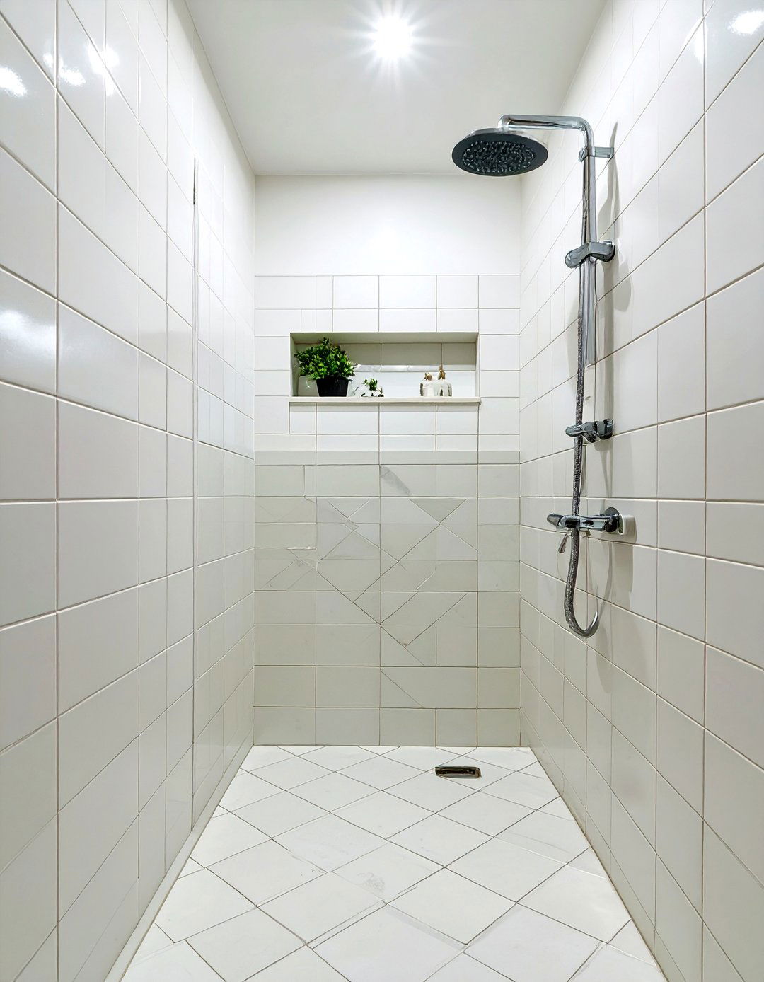 30 Tile Shower Ideas for Small Bathrooms and Spaces - We Love Home Blog