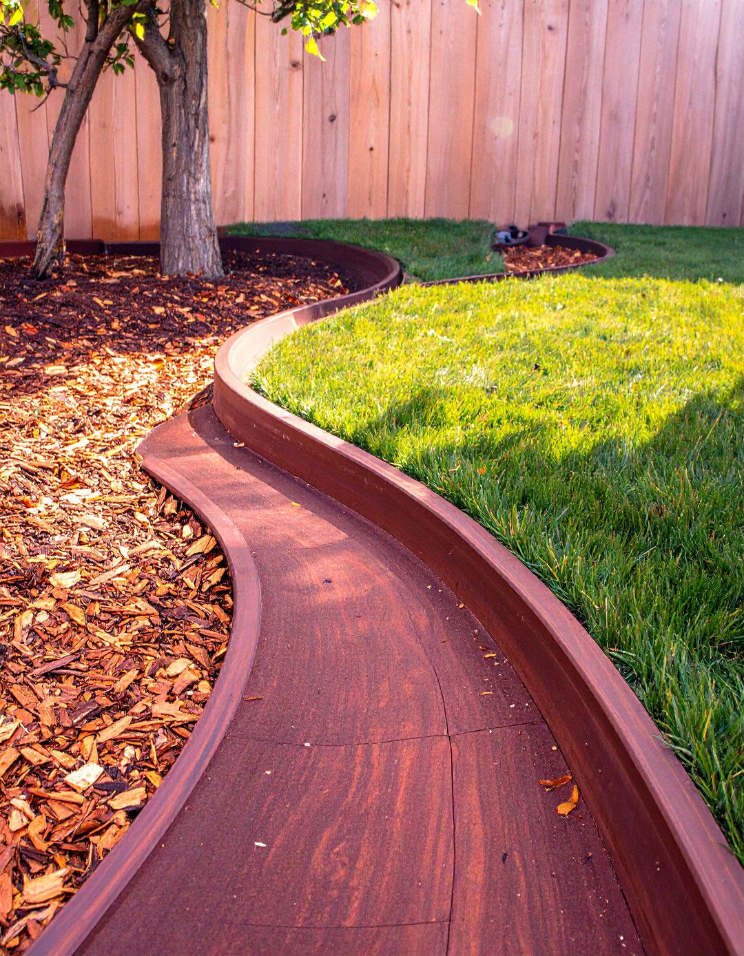 30 Modern Garden Edging Ideas for Clean Landscapes - We Love Home Blog